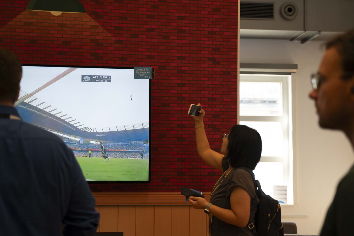 Auracast - The Auracast Experience | Bluetooth® Technology Website