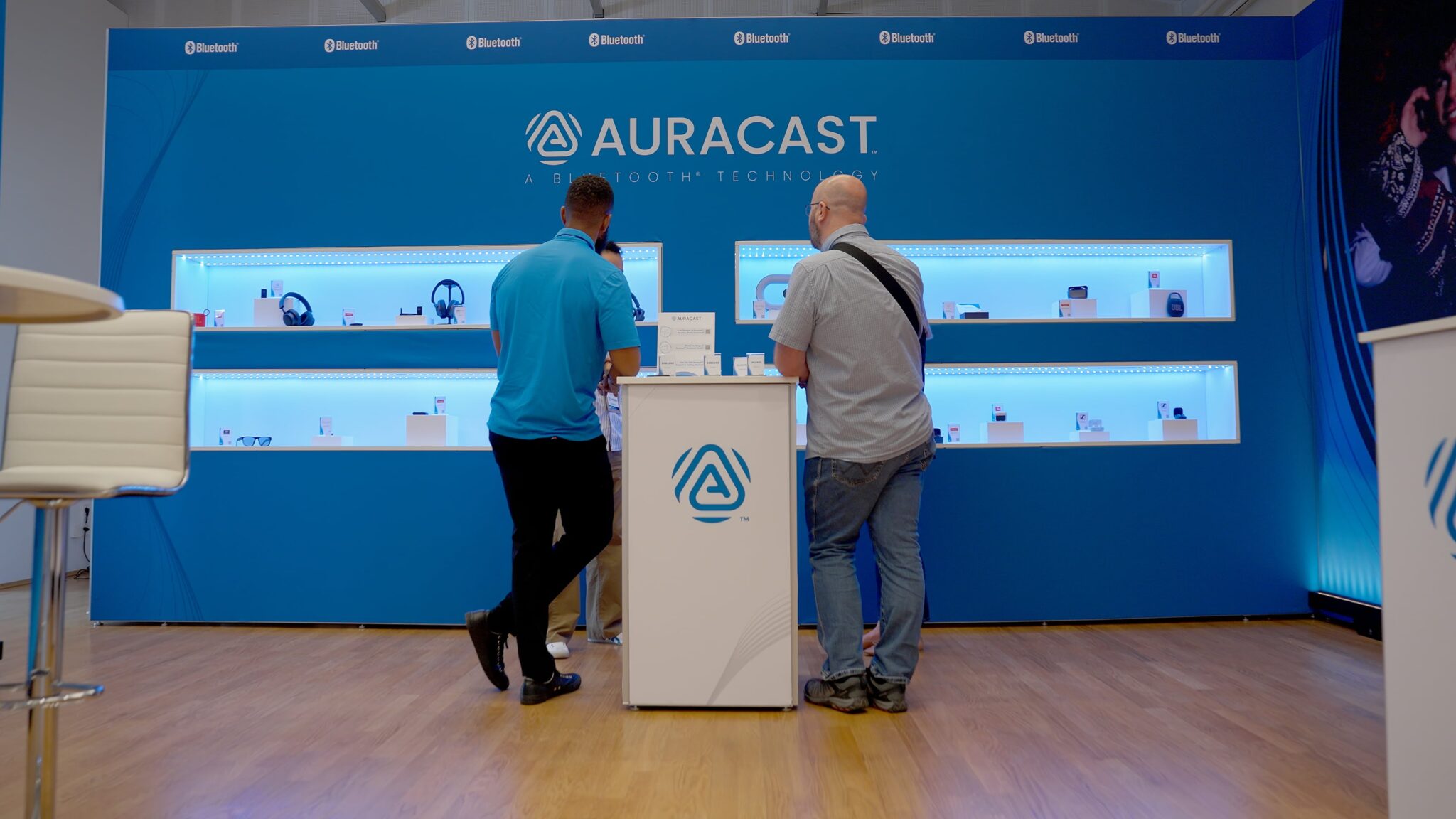 Auracast - The Auracast Experience | Bluetooth® Technology Website
